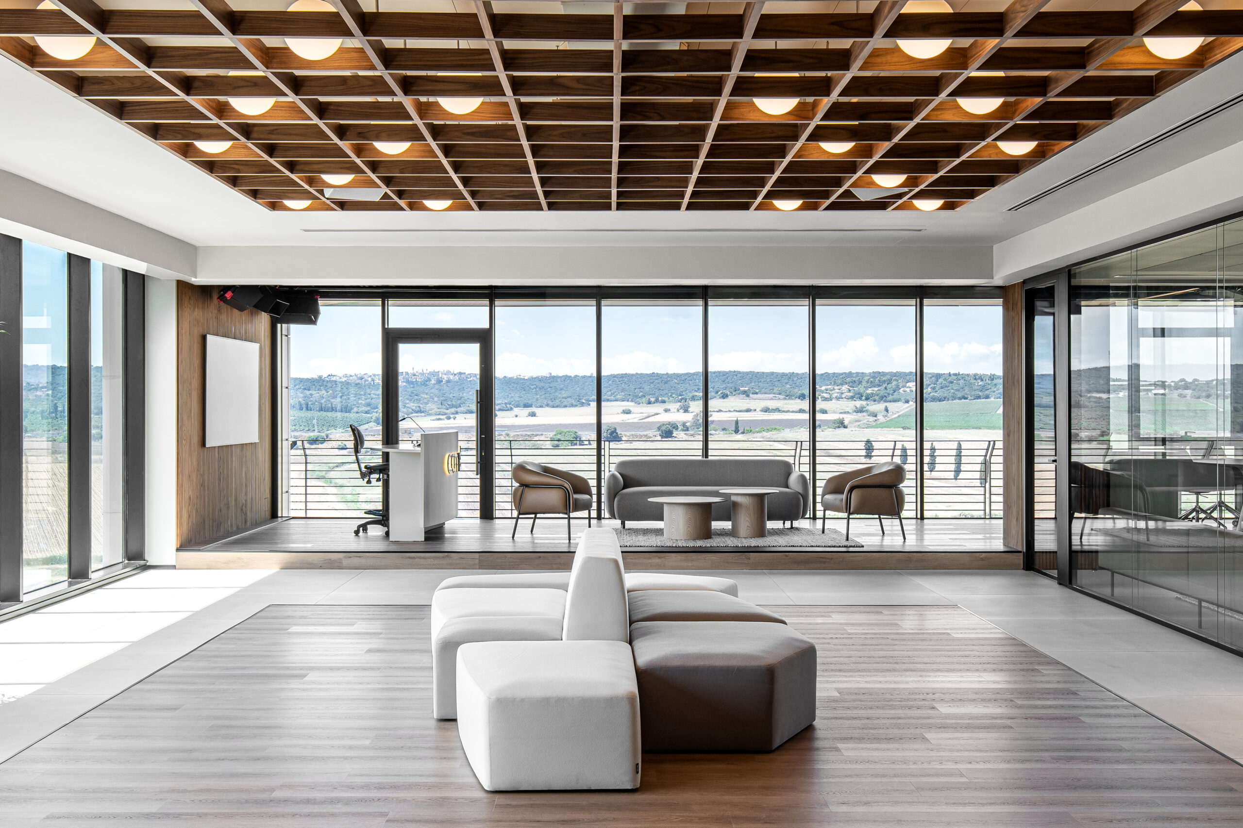 Connect – Embo Design